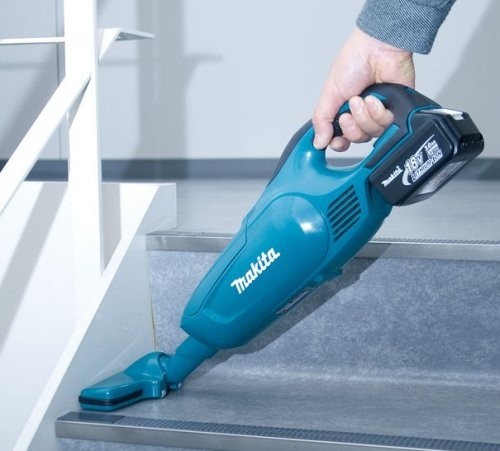 Makita DCL182Z Vacuum Cleaner 18v BODY ONLY Power Tools UK